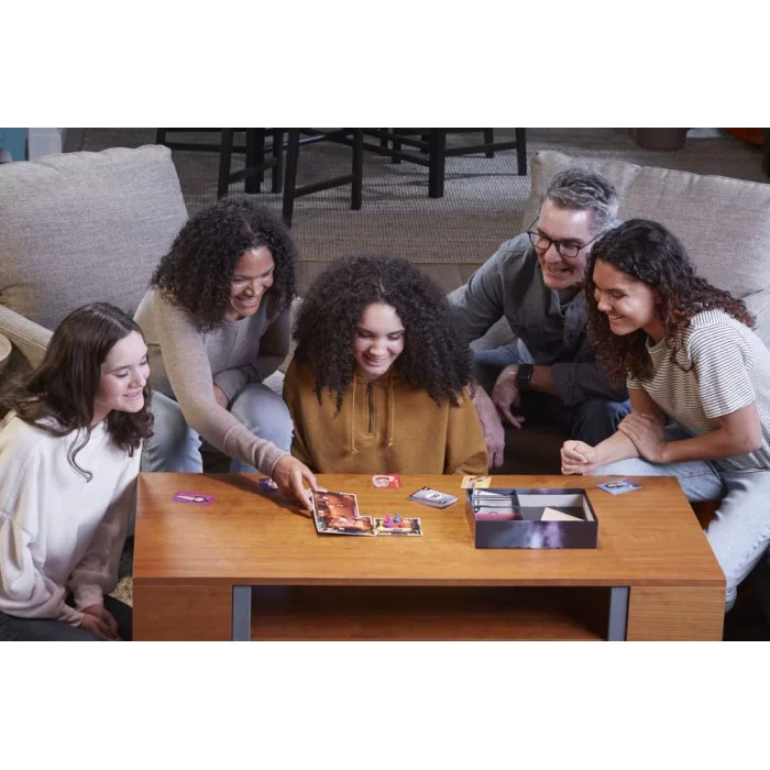 Gioco da tavolo Cluedo Escape Il Tradimento a Villa Tudor