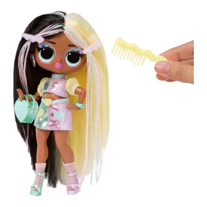 LOL Surprise Tweens Serie 4 Fashion Doll DARCY BLUSH